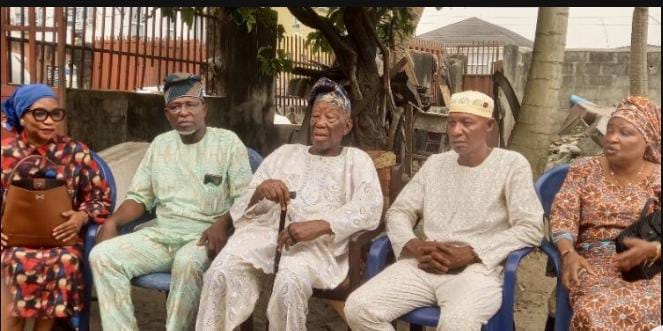 #SouthWestPolitics: Lagos .. Osu-Apena royal family rejects newly ...